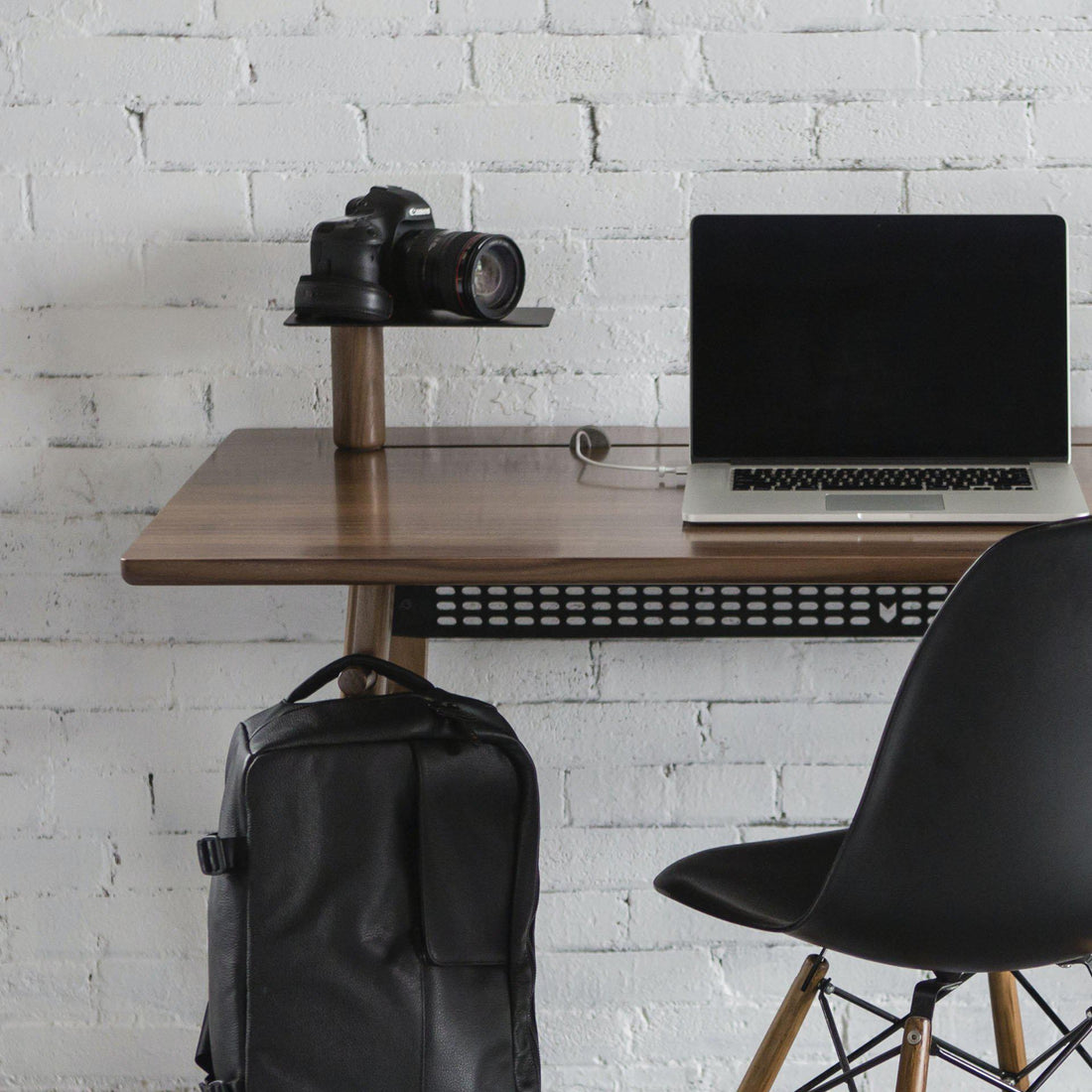 Desk Shelf & Laptop Stand - Walnut – ARTIFOX